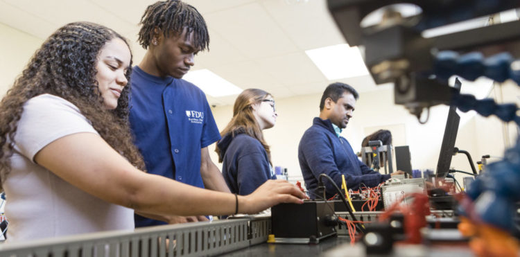 Telecommunications and Networking Graduate Certificate | Fairleigh ...