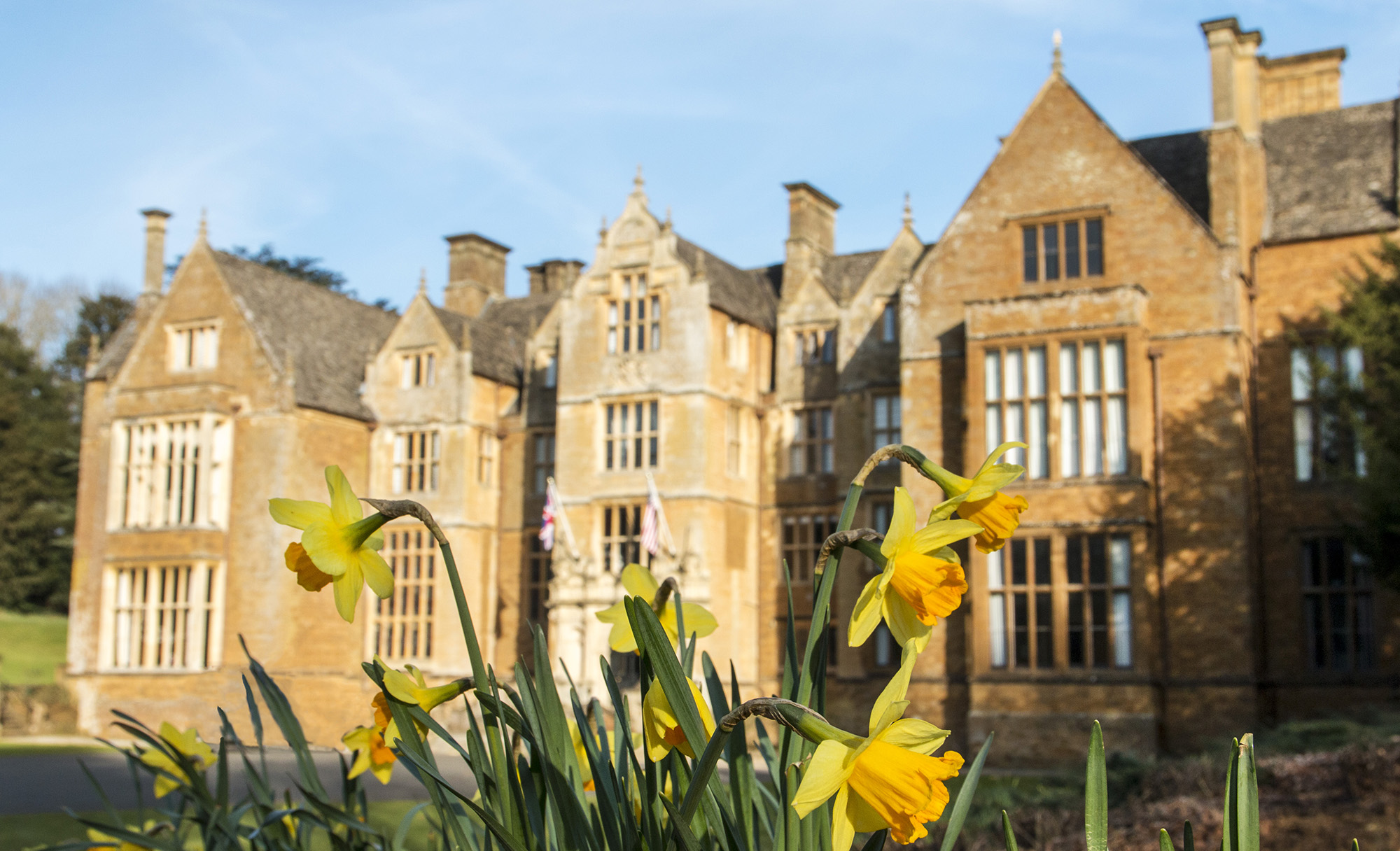 Art History Students Welcome Lady Aurelia Young to Wroxton | Fairleigh ...